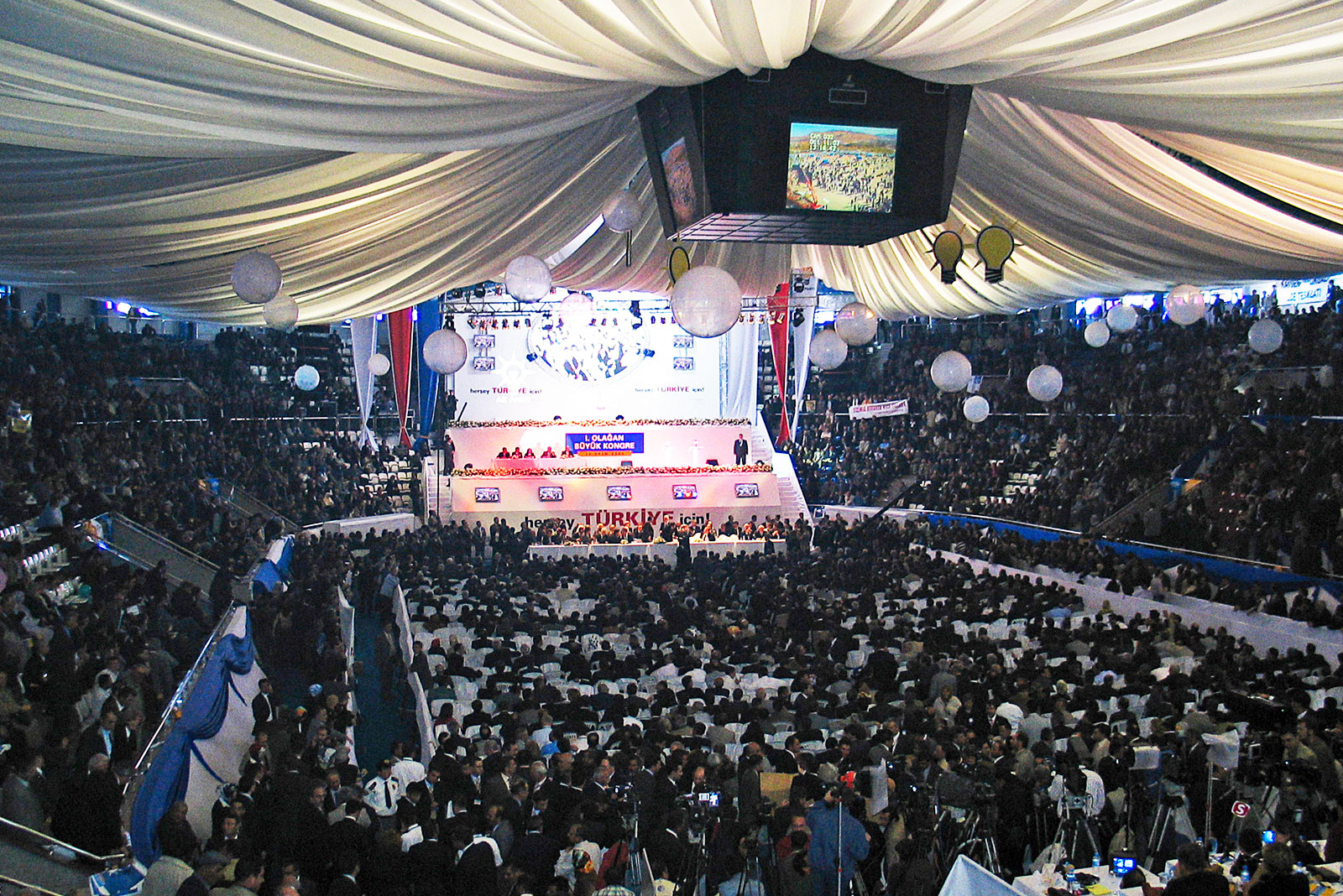 AK Parti 1. Olağan Kongre